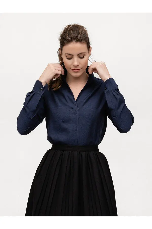 SARAH ALEXANDRA Signature Parisian Dream Flannel Shirt - Navy