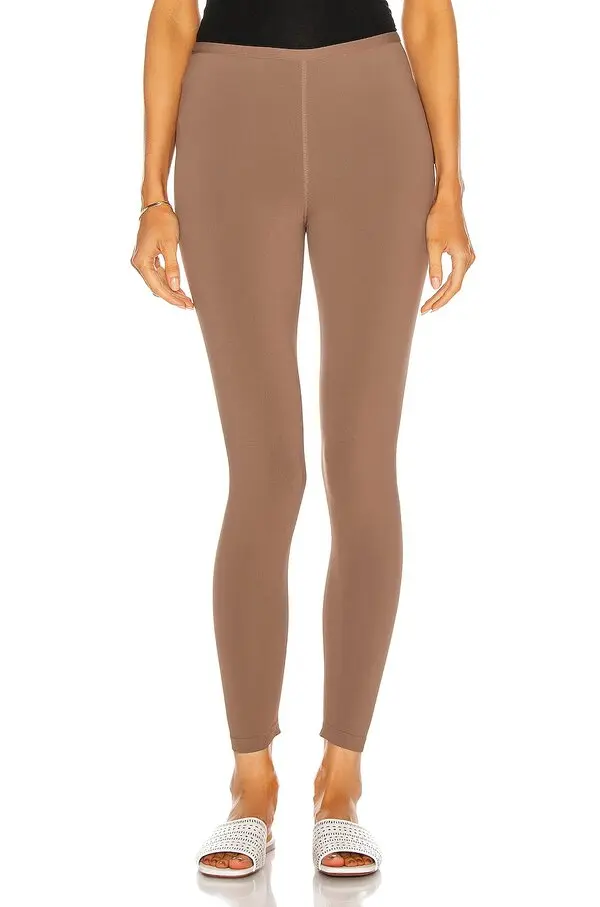 Alaïa Stretch Legging In Brown - Savanne