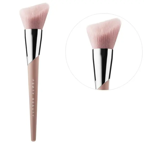 FENTY BEAUTY Cheek Hugging Bronzer Brush 190 - One-color