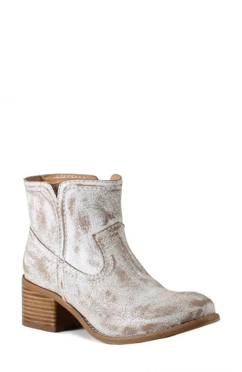 DIBA TRUE Walnut Grove Bootie - White