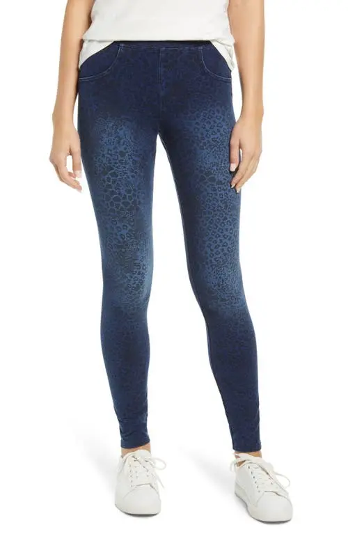 Hue Animal Print Seamless Leggings