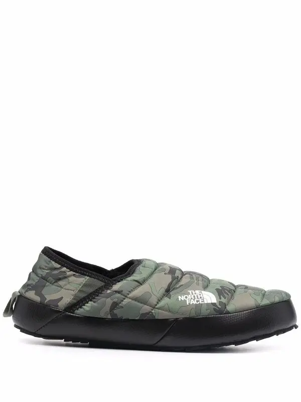 The North Face Camouflage-print Padded Slippers - Green