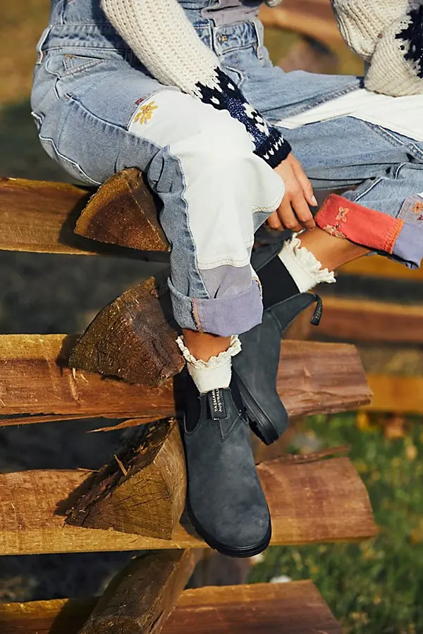 Blundstone Classic 550 Chelsea Boots - Rustic Black