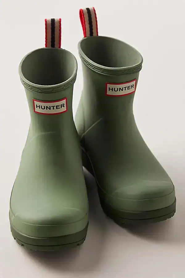 Hunter Play Short Wellies Oil Green Editorialist