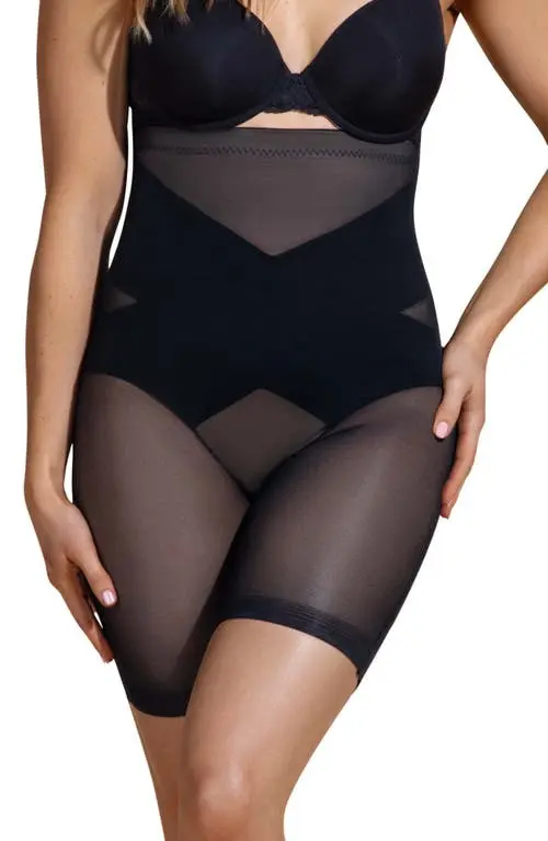 HONEYLOVE Superpower Shorts - Runway
