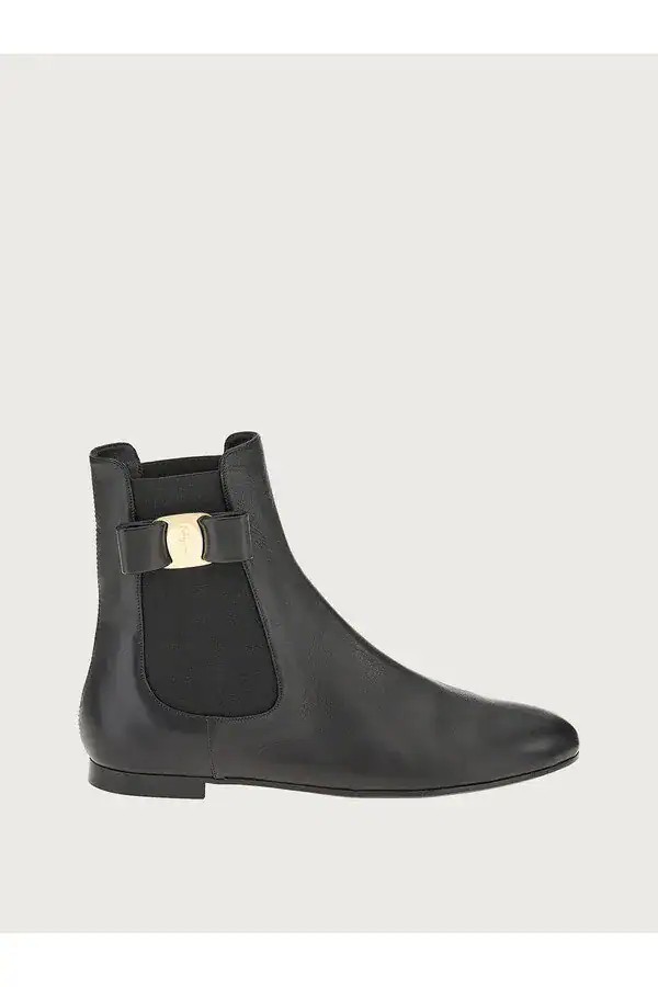 FERRAGAMO Chelsea Boot With Vara Bow - Black | Editorialist