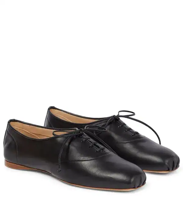 Gabriela Hearst Maya Leather Oxford Shoes In Black 40% Off