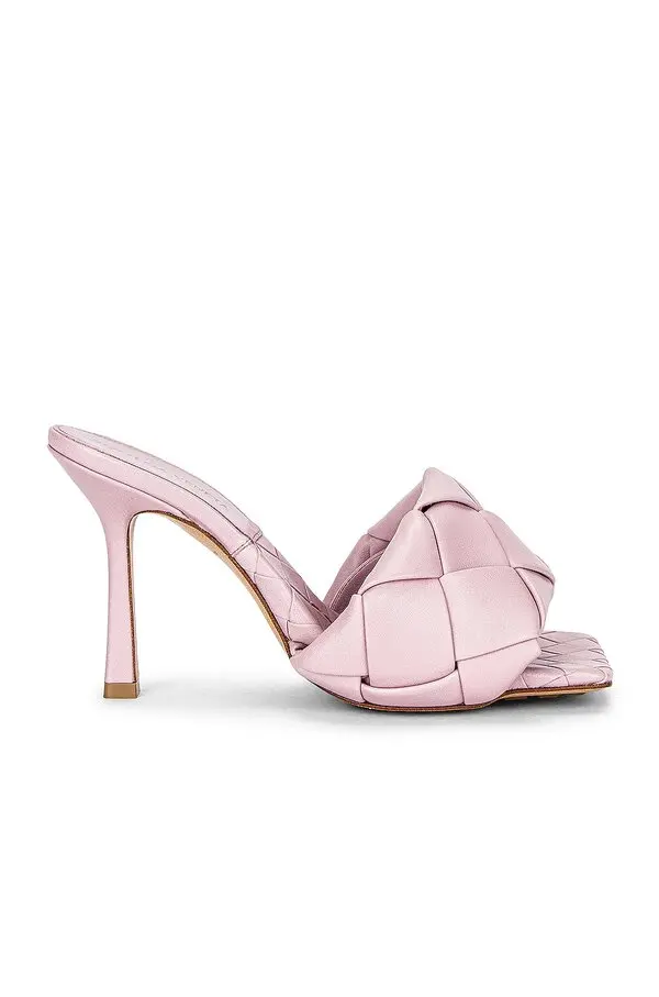 Bottega Veneta The Rubber Lido Sandals - Magnolia