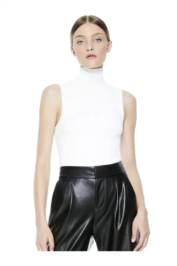 Alice Olivia Darina Fitted Mock Neck Tank In White 75% Off