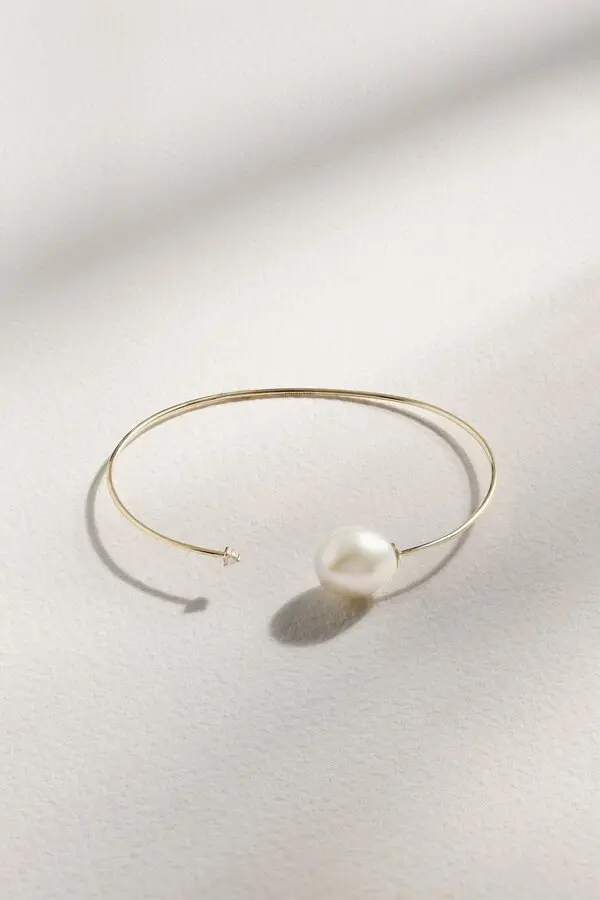 Mizuki 14-karat Pearl And Diamond Cuff
