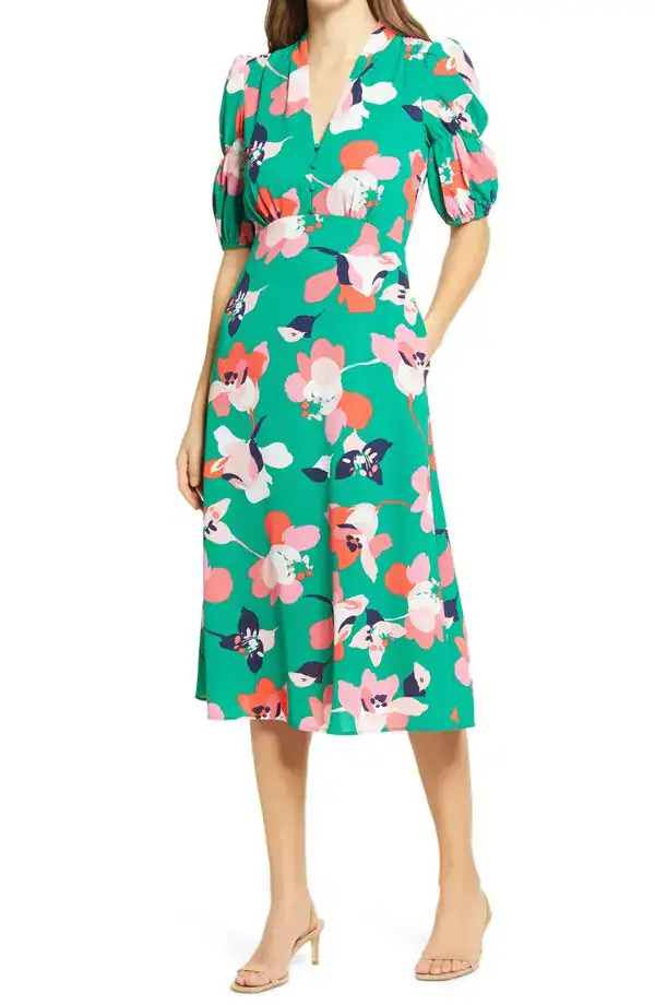green emerald velvet dress Vince Camuto Women's Printed Handker Cheif Hem Midi, Green Multi at Amazon  Women's Clothing store