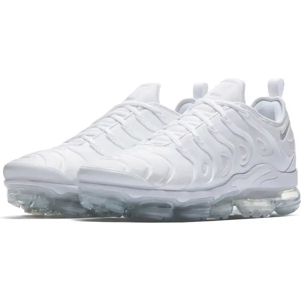 Nike Vapormax Plus Sneakers - White/white/pure Platinum