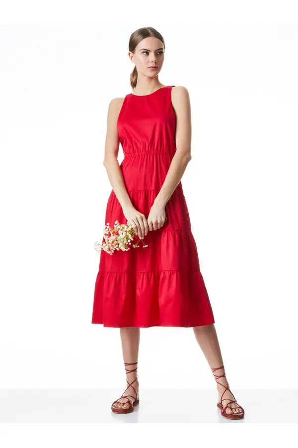 Alice Olivia Hartley Open Back Midi Dress In Red 75% Off