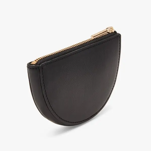 Cuyana Half Moon black leather belt Leather Belt – Cuyana main image 4