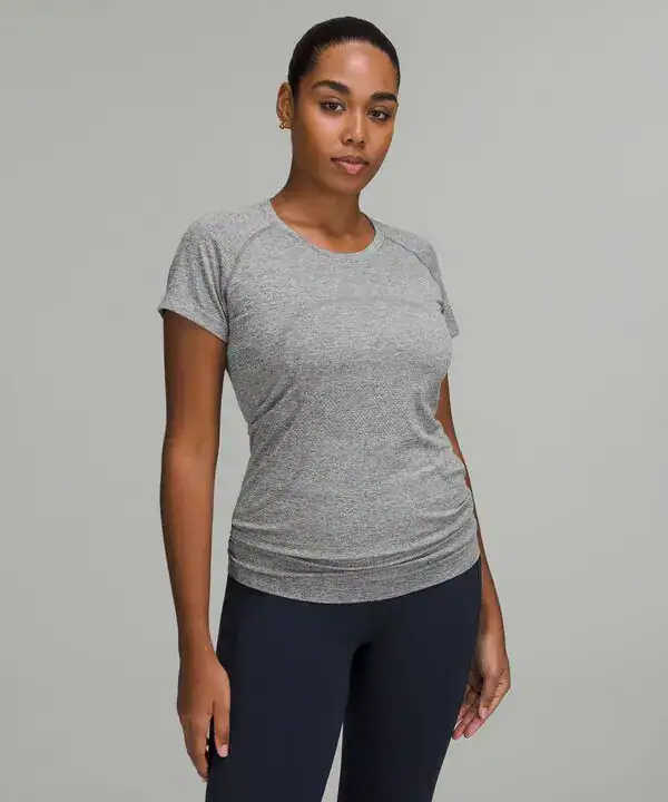 ヨガ・ピラティス lululemon Swiftly Tech ShortSleeve Shirt ヨガ・ピラティス lululemon Swiftly Tech ShortSleeve Shirt