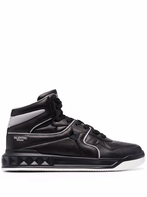 Valentino Garavani One Stud Sneakers - Black