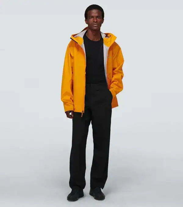 Veilance Spere Lt Pants In Black - 30% Off | Editorialist