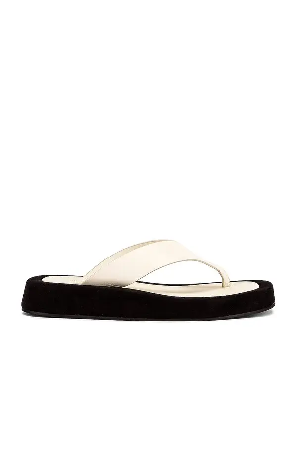 THE ROW Ginza Thong Sandals - Natural & Black