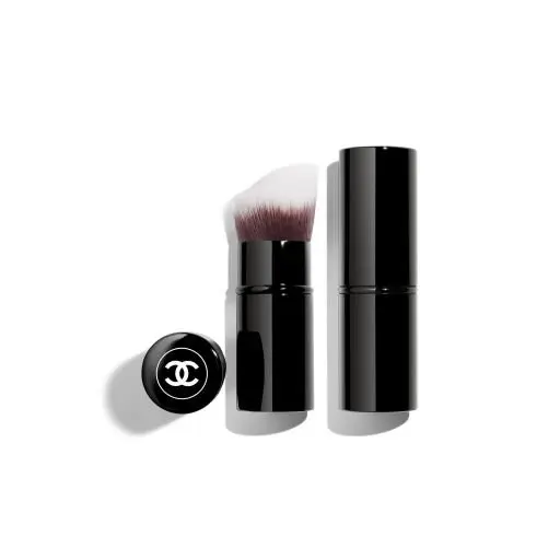 Chanel Les Pinceaux De Retractable Foundation Brush N°103