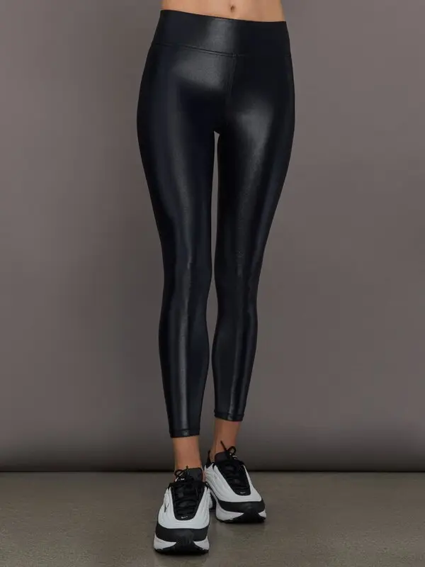 Carbon38 Regular Rise 7/8 Legging In Takara Shine - Black