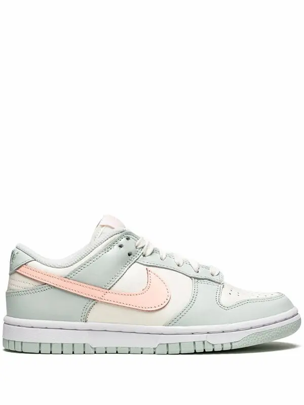 Nike Dunk Low Sneakers - White