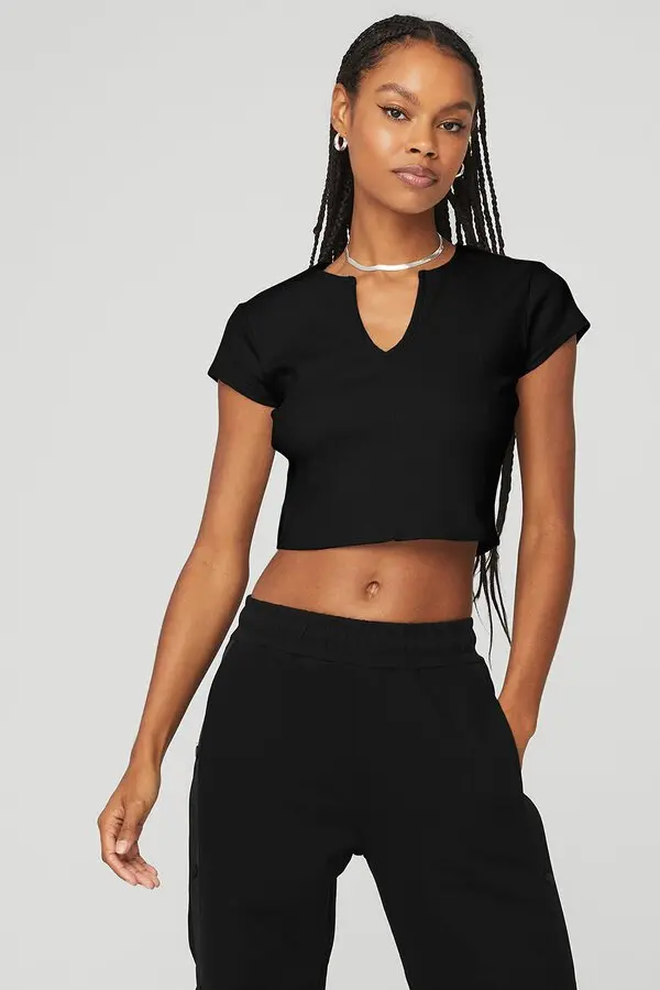 Alo Yoga Ribbed Cropped Savvy Short Sleeve Top - Black | Editorialist