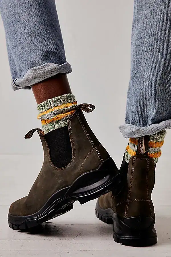 Blundstone Lug Sole Chelsea Boots - Brown | Editorialist