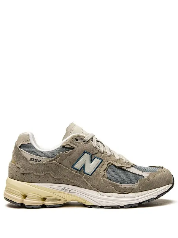 NEW BALANCE 2002r Protection Pack Sneakers - Grey