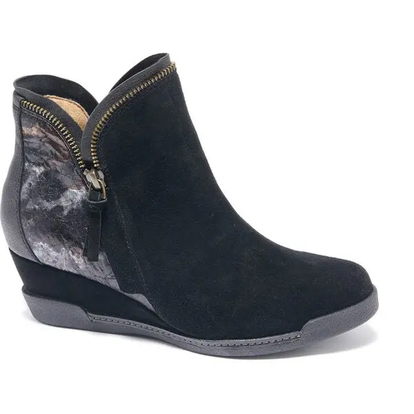 HALSA FOOTWEAR Dana Wedge Bootie - Black Suede With Foliage