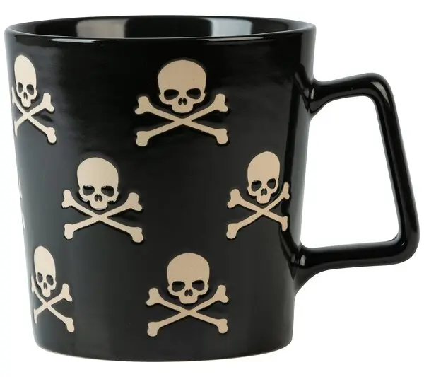 10 STRAWBERRY STREET 20 Oz. Skull And Crossbone S Mug