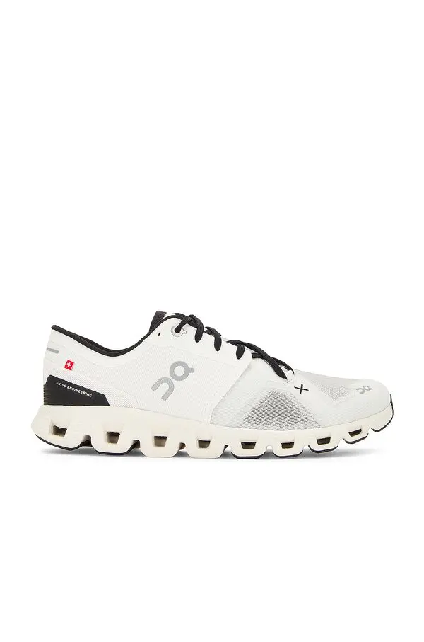 On Cloud X 3 - Ivory & Black