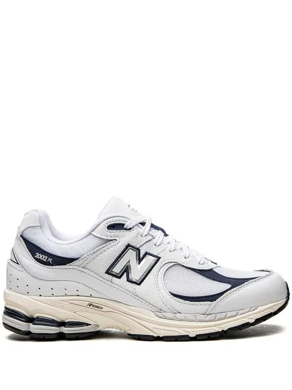 NEW BALANCE 2002r Sneakers - White