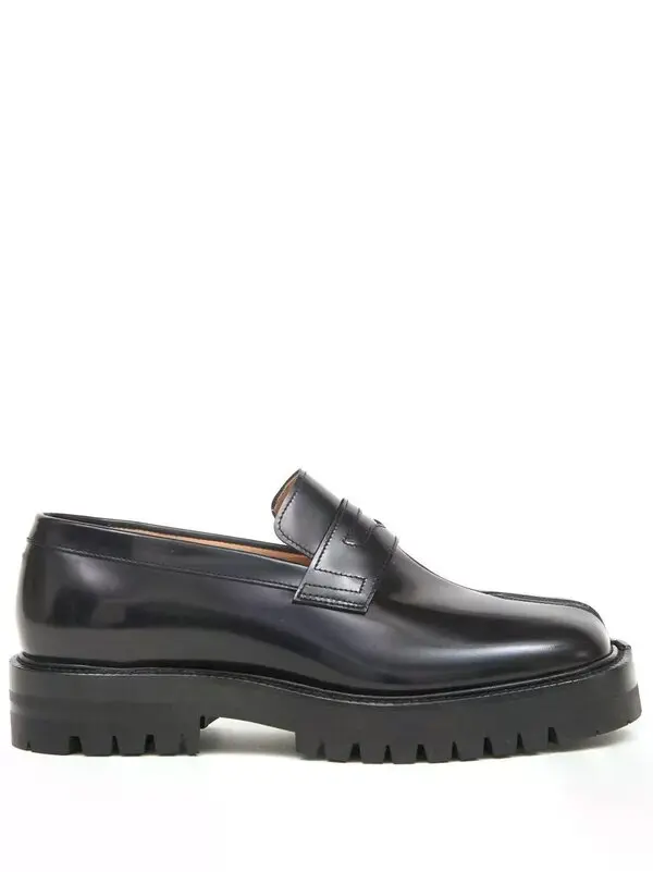MAISON MARGIELA Tabi Leather Loafers - Black