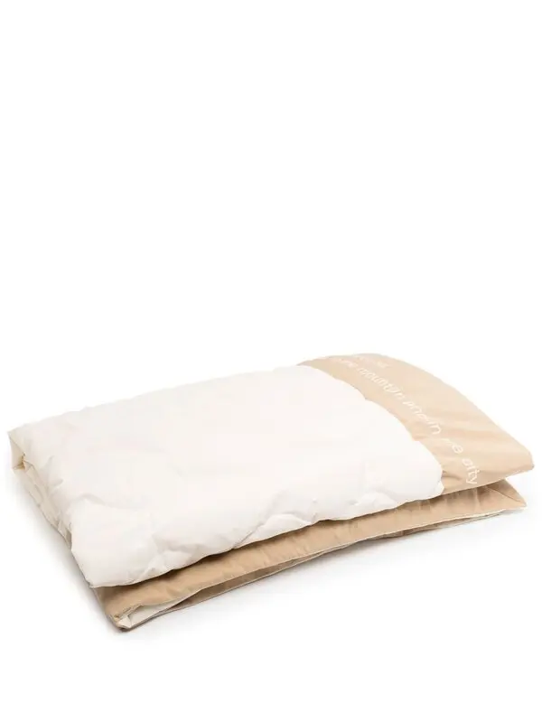 WHITE MOUNTAINEERING Quote Print Two-tone Quilt