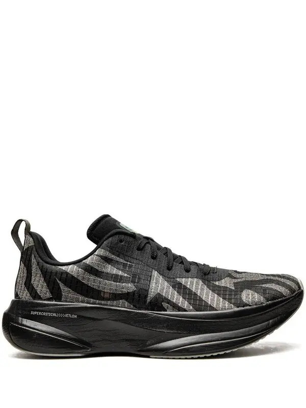 BRAND BLACK Kaiju Low-top Sneakers