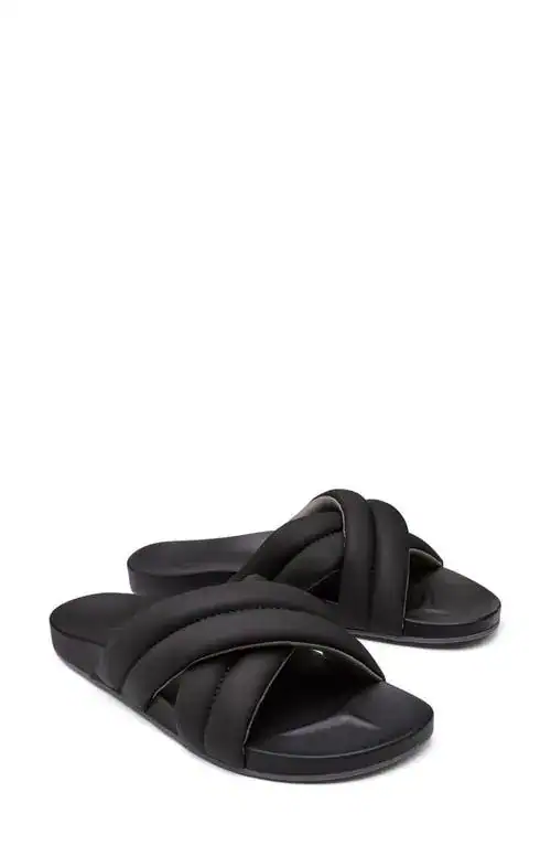 Olukai Hila Slide Sandal - Black/Black | Editorialist
