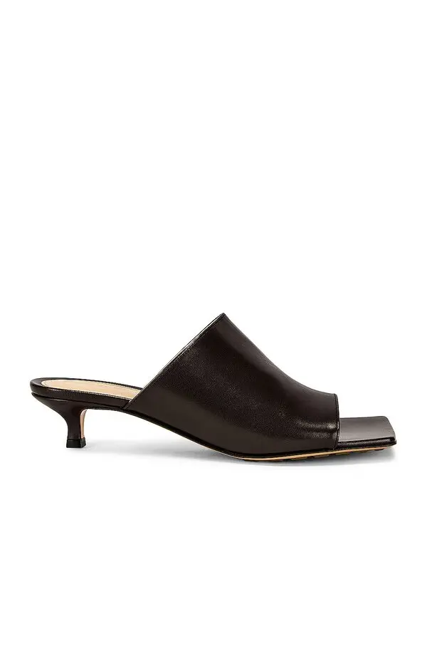 Bottega Veneta Stretch Mule Sandals - Fondant