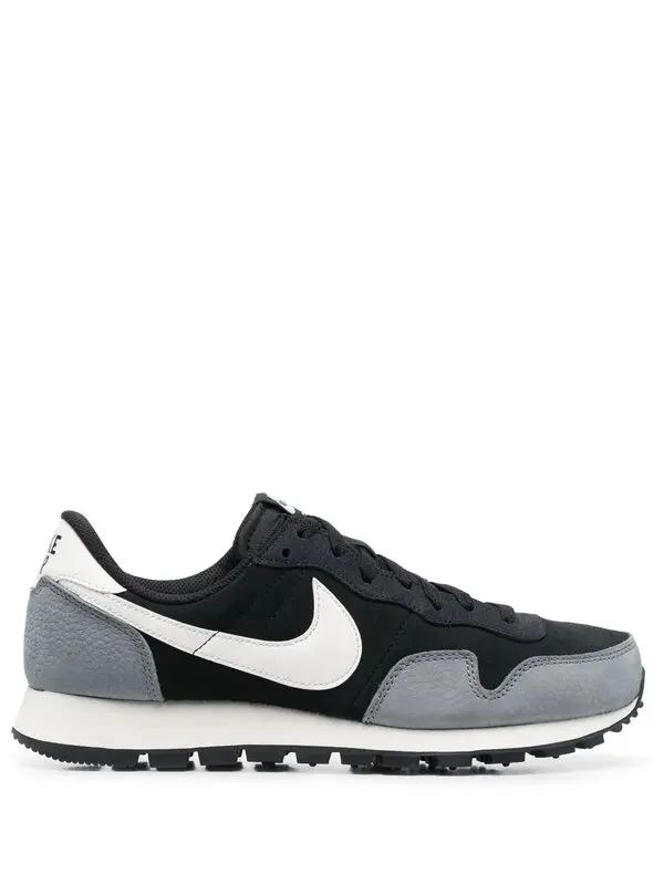 Nike Pegasus 83 Low-top Sneakers - Black