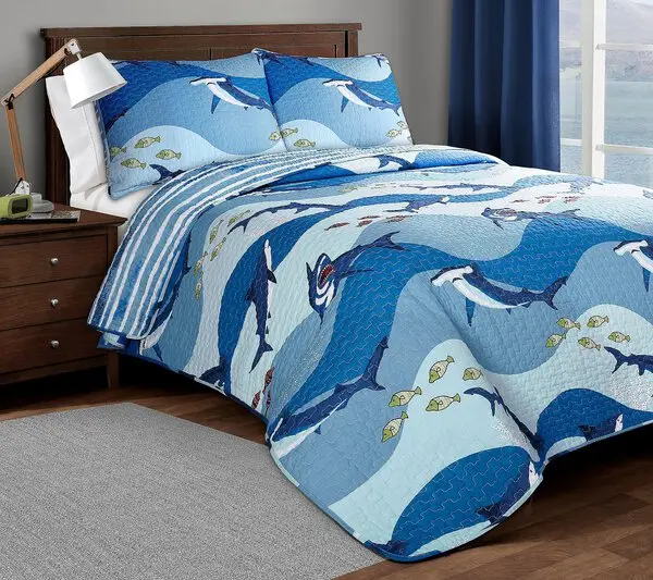 LUSH DECOR Shark Allover 2-piece Twin Quilt Set Lush De Cor