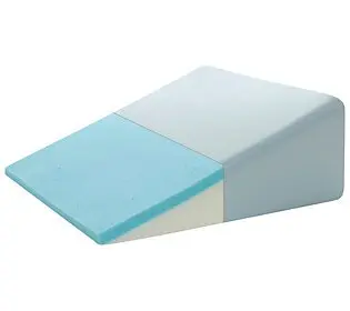 THOMASVILLE HOME Thomasville Adjustable Gel Wedge Pillow