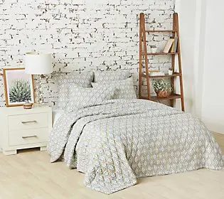 C&F HOME Liam Sky King Quilt By