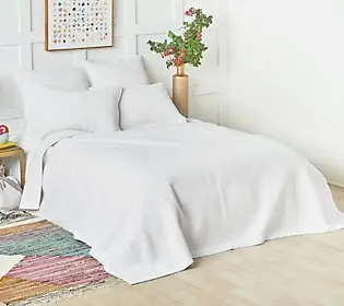C&F HOME Carol & Frank Bennett White Queen Quilt