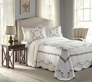 MODERN HEIRLOOM Heather Queen Bedspread