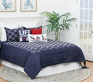 VALERIE PARR HILL Scallop King Quilt Set Valerie