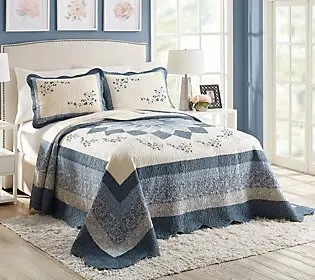 MODERN HEIRLOOM Charlotte Queen Bedspread