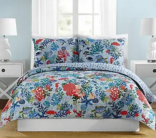 VERA BRADLEY Shore Thing King Quilt
