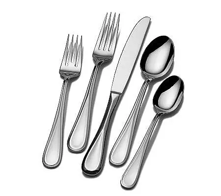 MIKASA Bravo 65 Piece Flatware Set