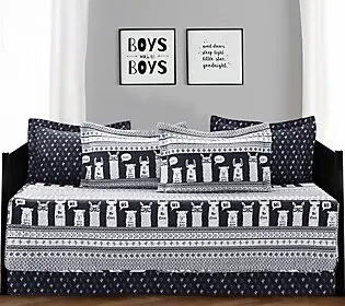 LUSH DECOR Llama Stripe 6-piece 39' X 75' Daybed Set Lu Sh Decor