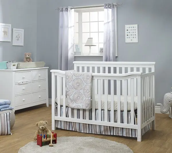 SORELLE Berkley 4-in-1 Flat Top Crib