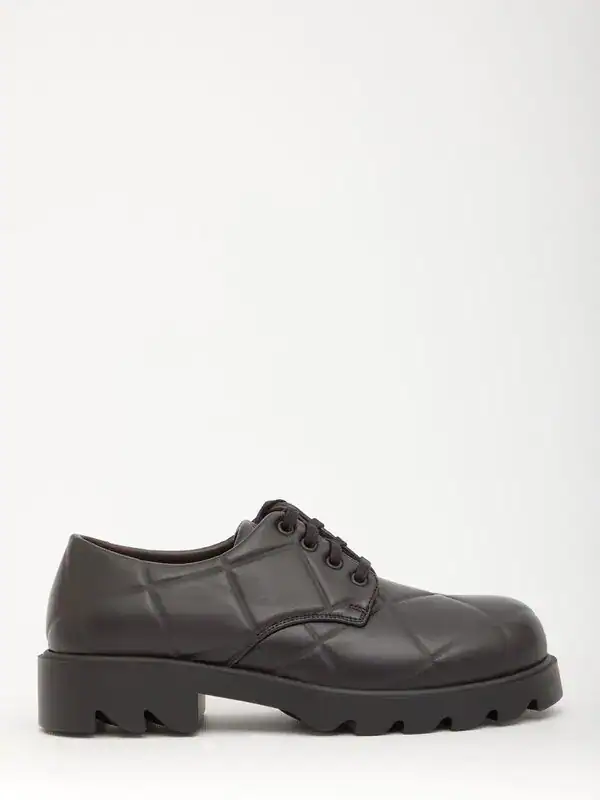 靴 BOTTEGA VENETA Strut Grid Derby shoes 41 Bottega Veneta Strut Grid Derby Shoes - Nero | Editorialist